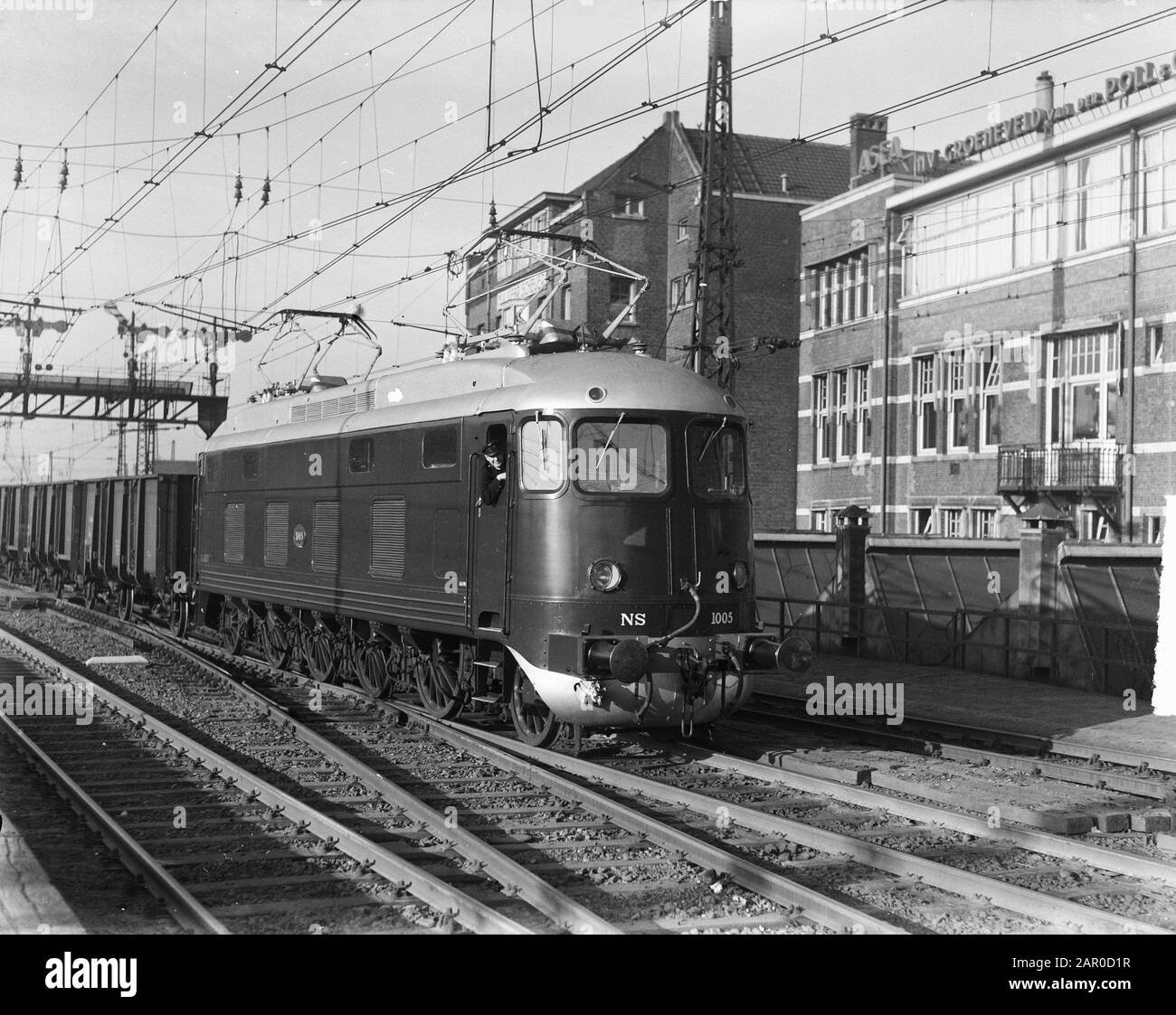 Traction motor of electric train Black and White Stock Photos & Images ...
