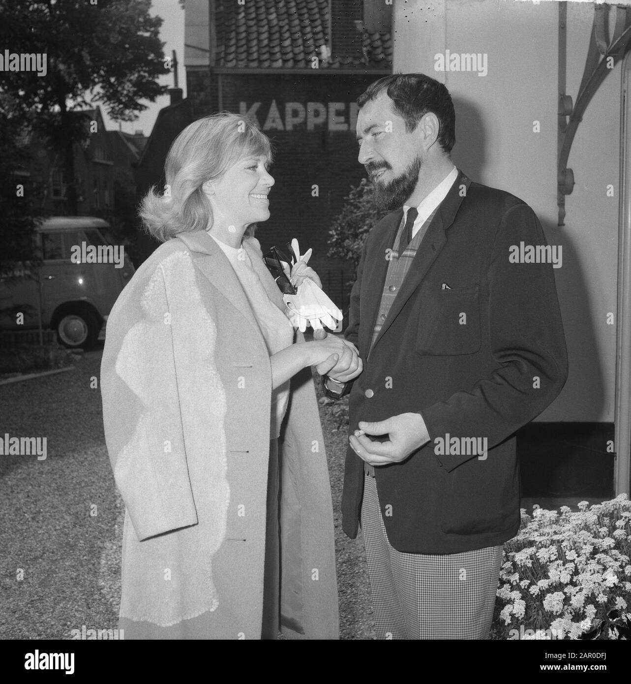 Hildegard Knef German actress in TV show by Simon van Collem Date: May ...