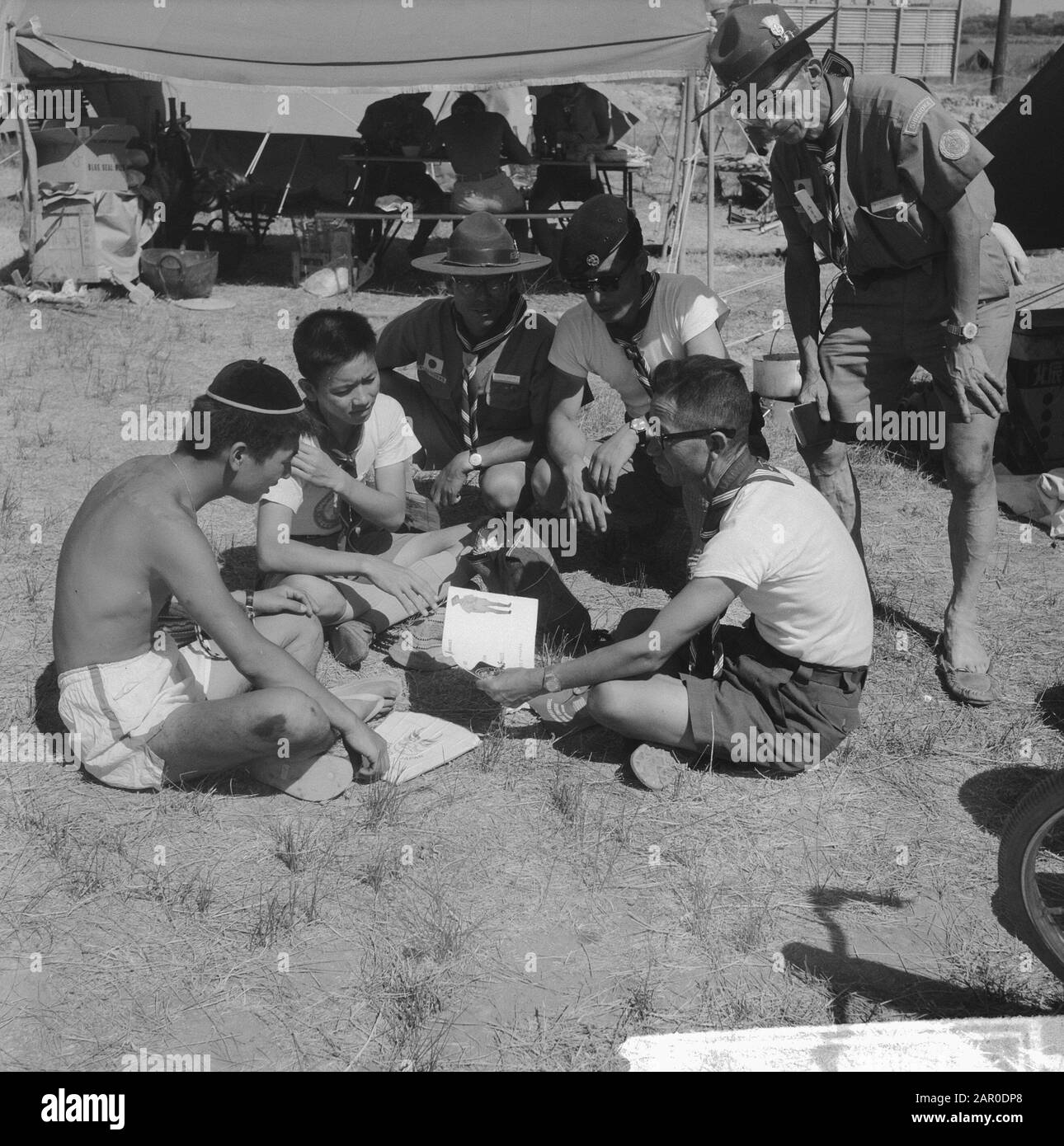 Japanese boy scouts hi-res stock photography and images - Alamy