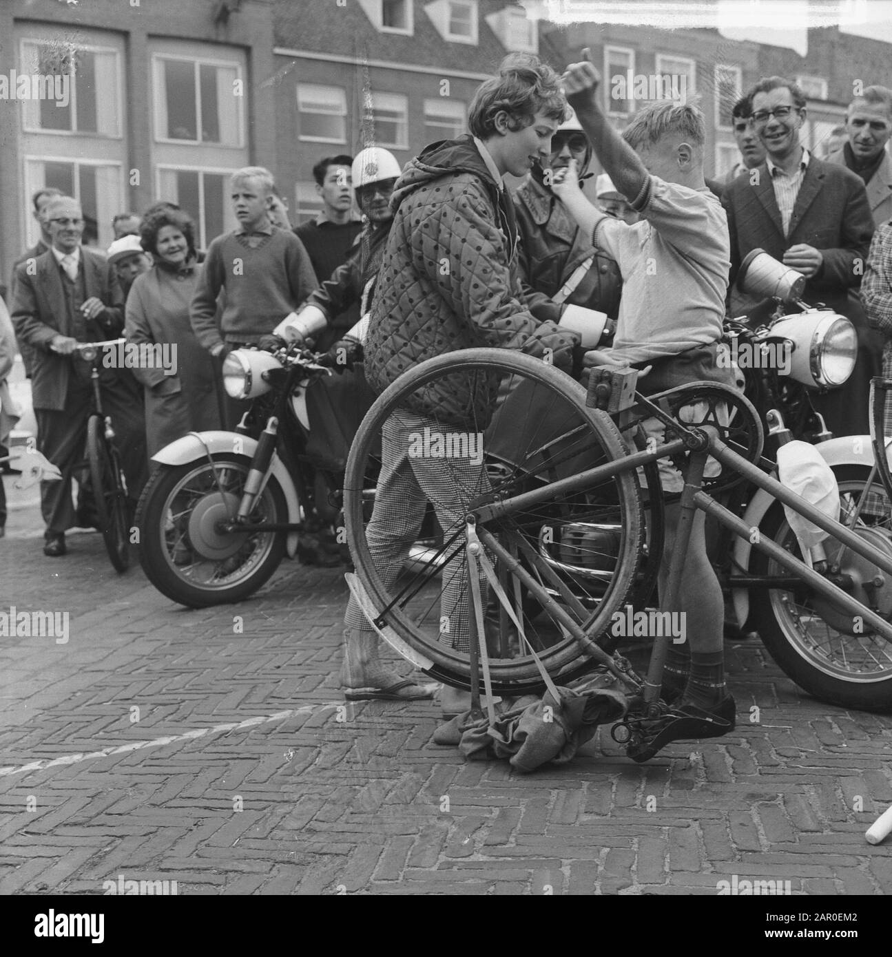 Start Tour de Frats by Uncle Joop Legerstee in Arnhem. The Tour Miss ...