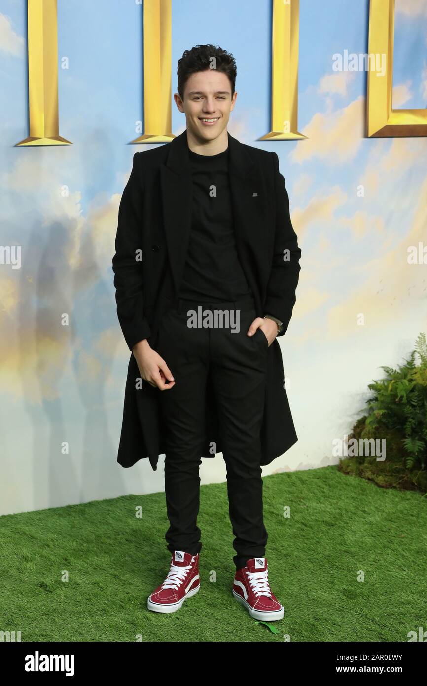 Dolittle special screening hi-res stock photography and images - Alamy