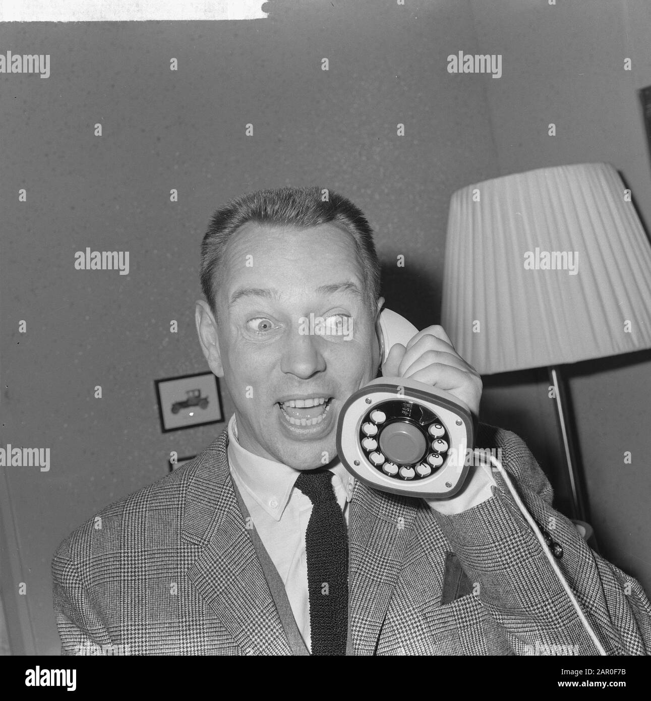 Television Show Watch the Empire of AVRO. Empire de Gooyer Date: 25 ...