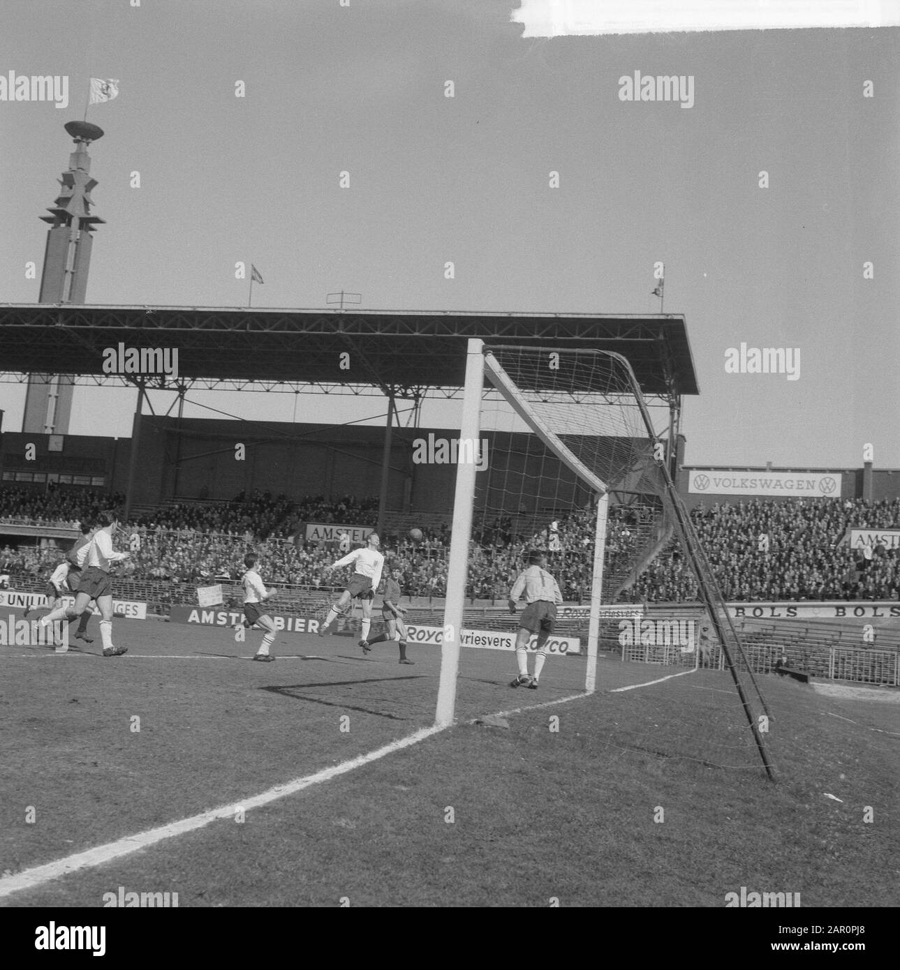 1964 england Black and White Stock Photos & Images - Alamy