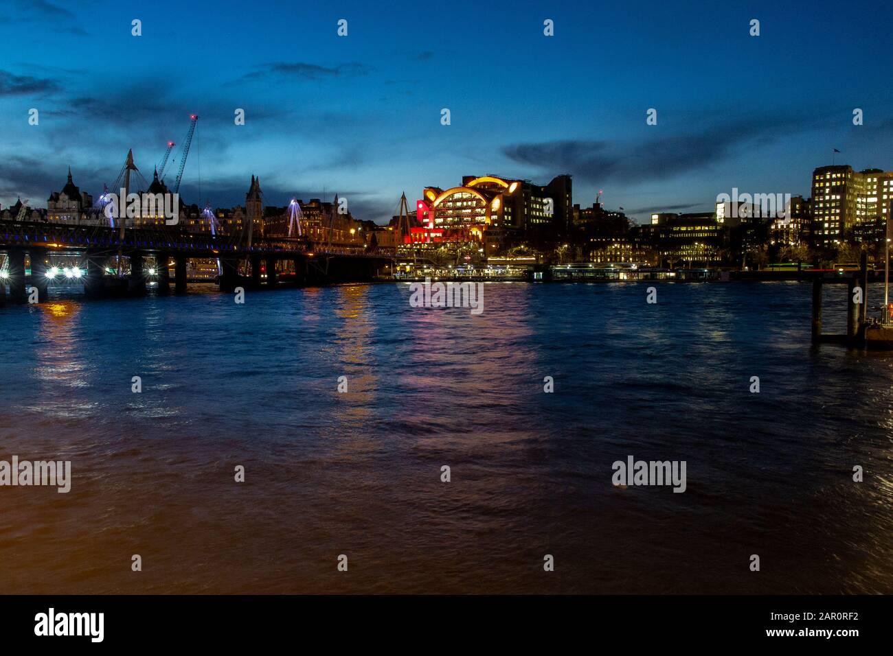 Pricewaterhousecoopers embankment hi-res stock photography and images ...