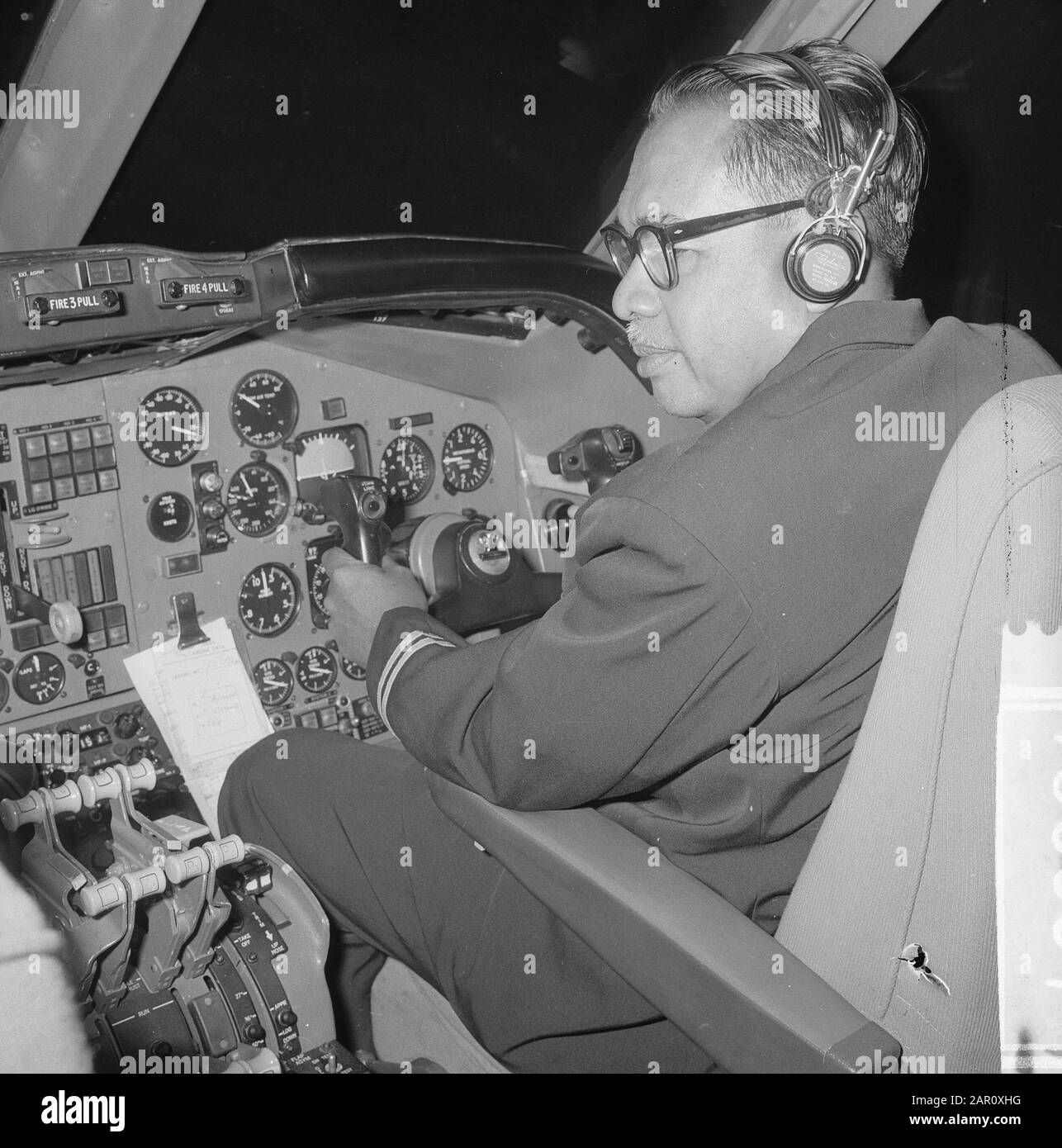 Garuda for first time at Schiphol, as co-pilot flew the Indonesian ...