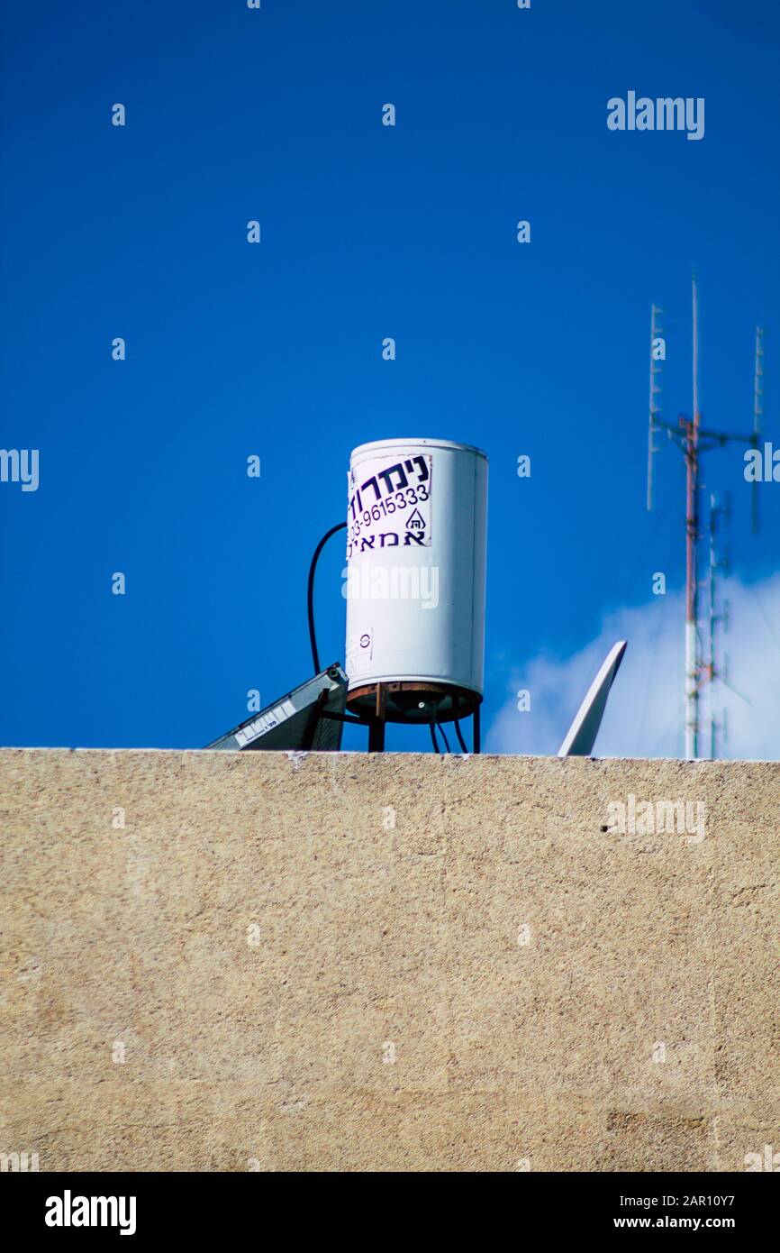 Solar water heater israel hi-res stock photography and images - Alamy