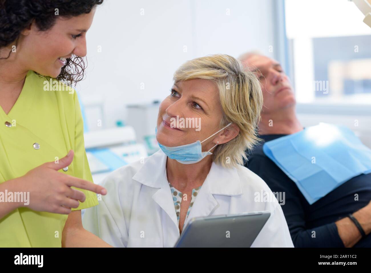 Destist hi-res stock photography and images - Alamy