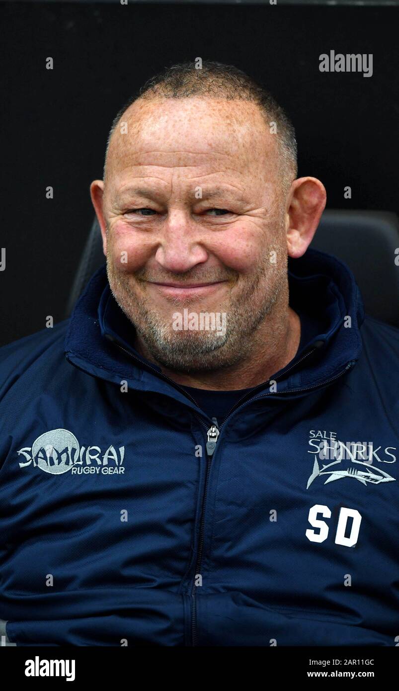 Sale Sharks Director of rugby Steve Diamond during the Gallagher ...