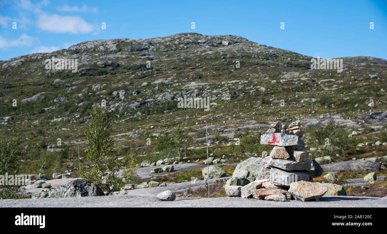 Ringedalsvatnet lake view from trolltunga hi-res stock photography and ...