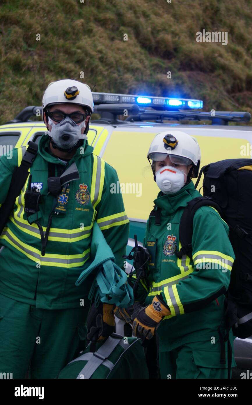 Hospital emergency response teams hi-res stock photography and images ...