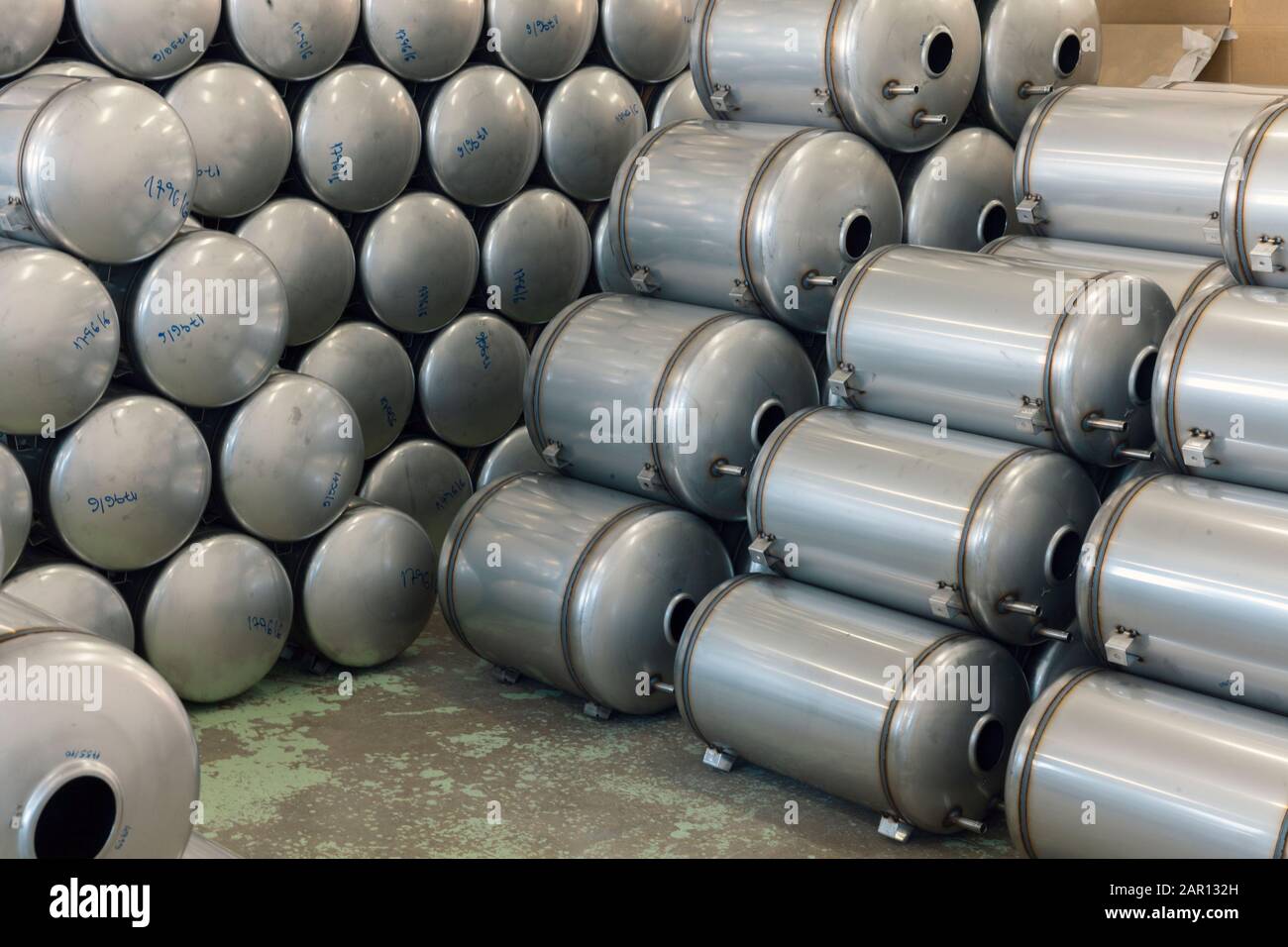 Stainless steel tanks hi-res stock photography and images - Alamy