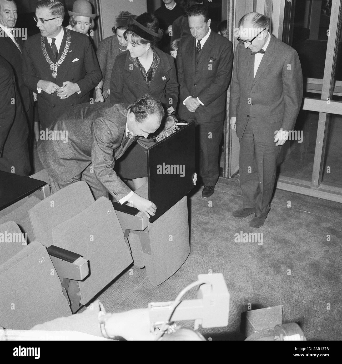 Conference centre hall Black and White Stock Photos & Images - Alamy