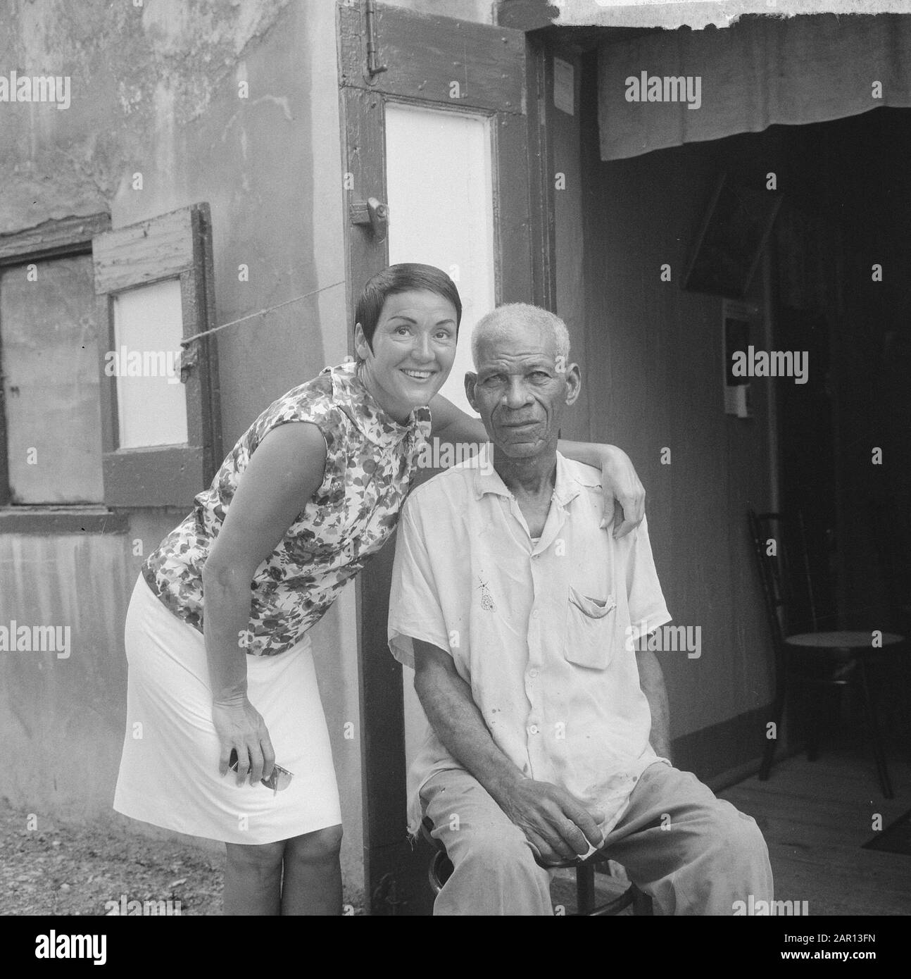 Rika Jansen sees her savior on Curacao after 32 years, Rika Jansen and ...