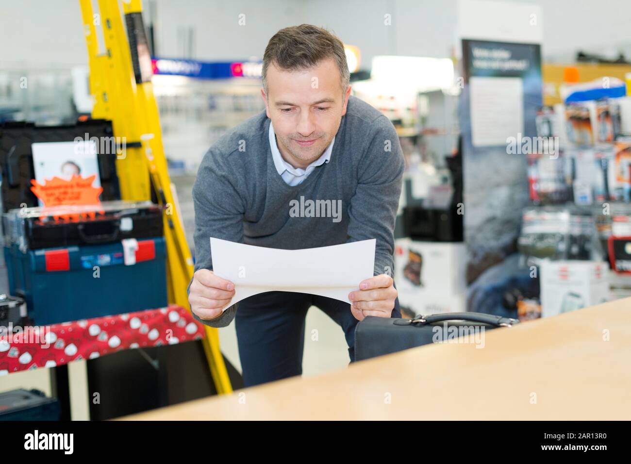 Papercraft book hi-res stock photography and images - Alamy