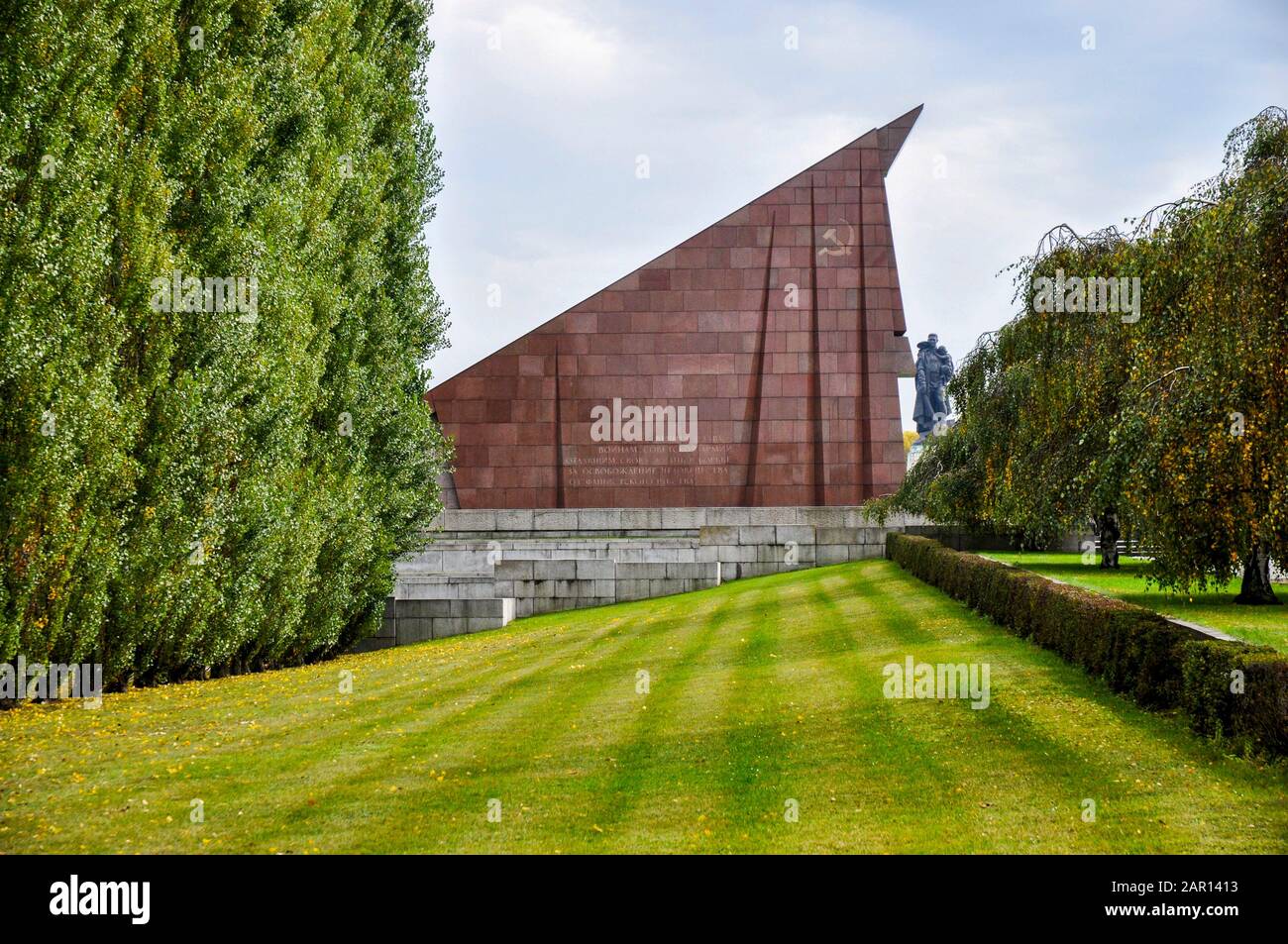 The Soviet War Memorial Stock Photo - Alamy