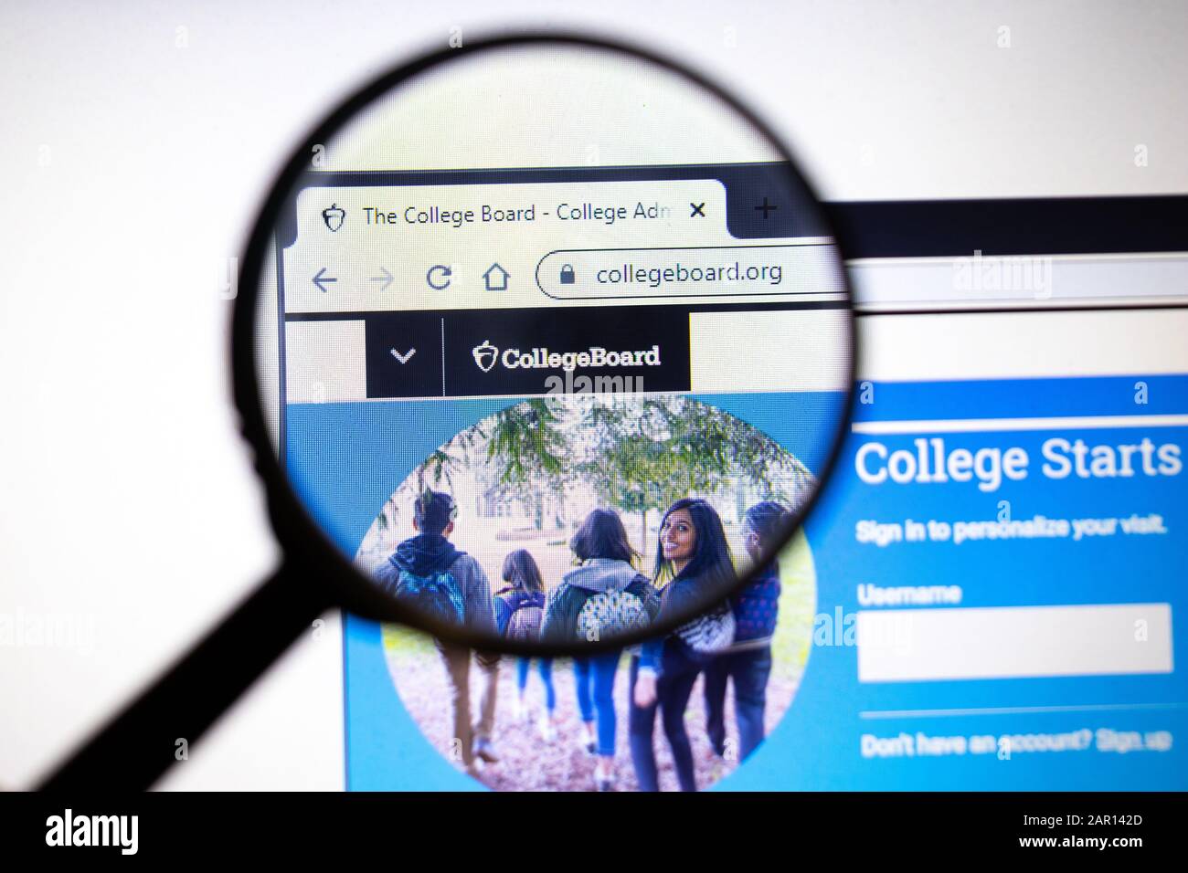 Los Angeles, California, USA - 23 January 2020: CollegeBoard website ...