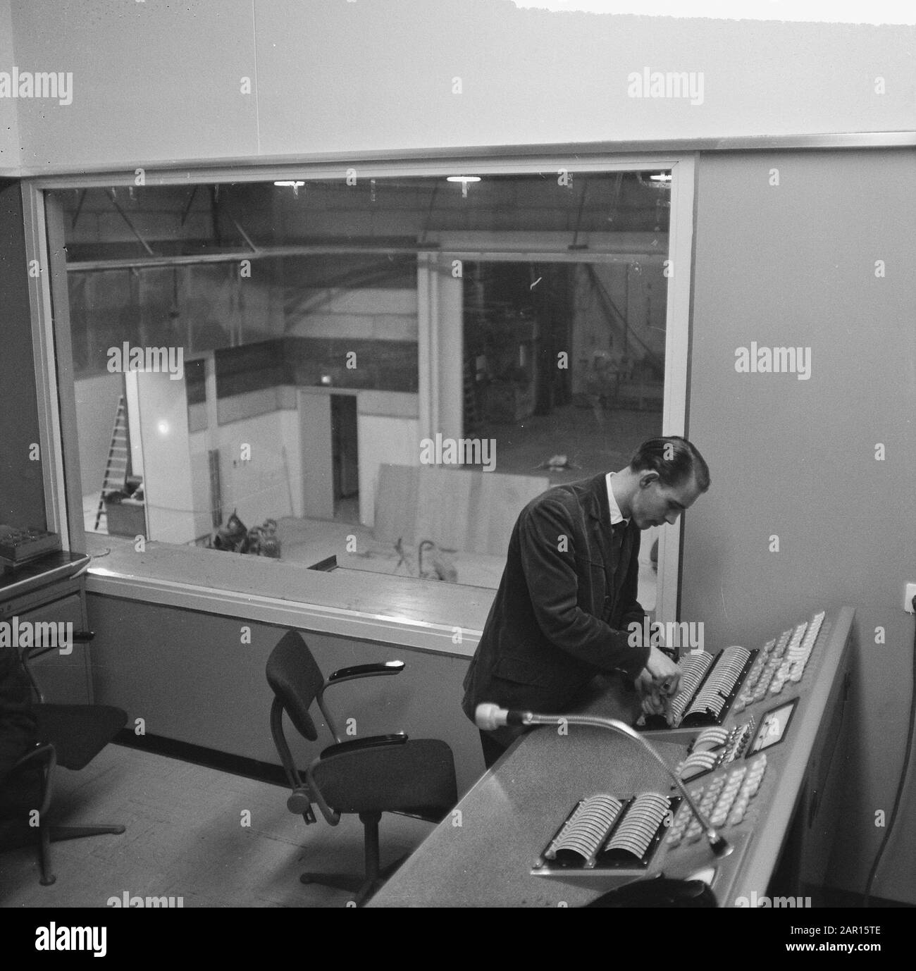 Television studio Amsterdam (old Bellevue), the first spotlights are ...