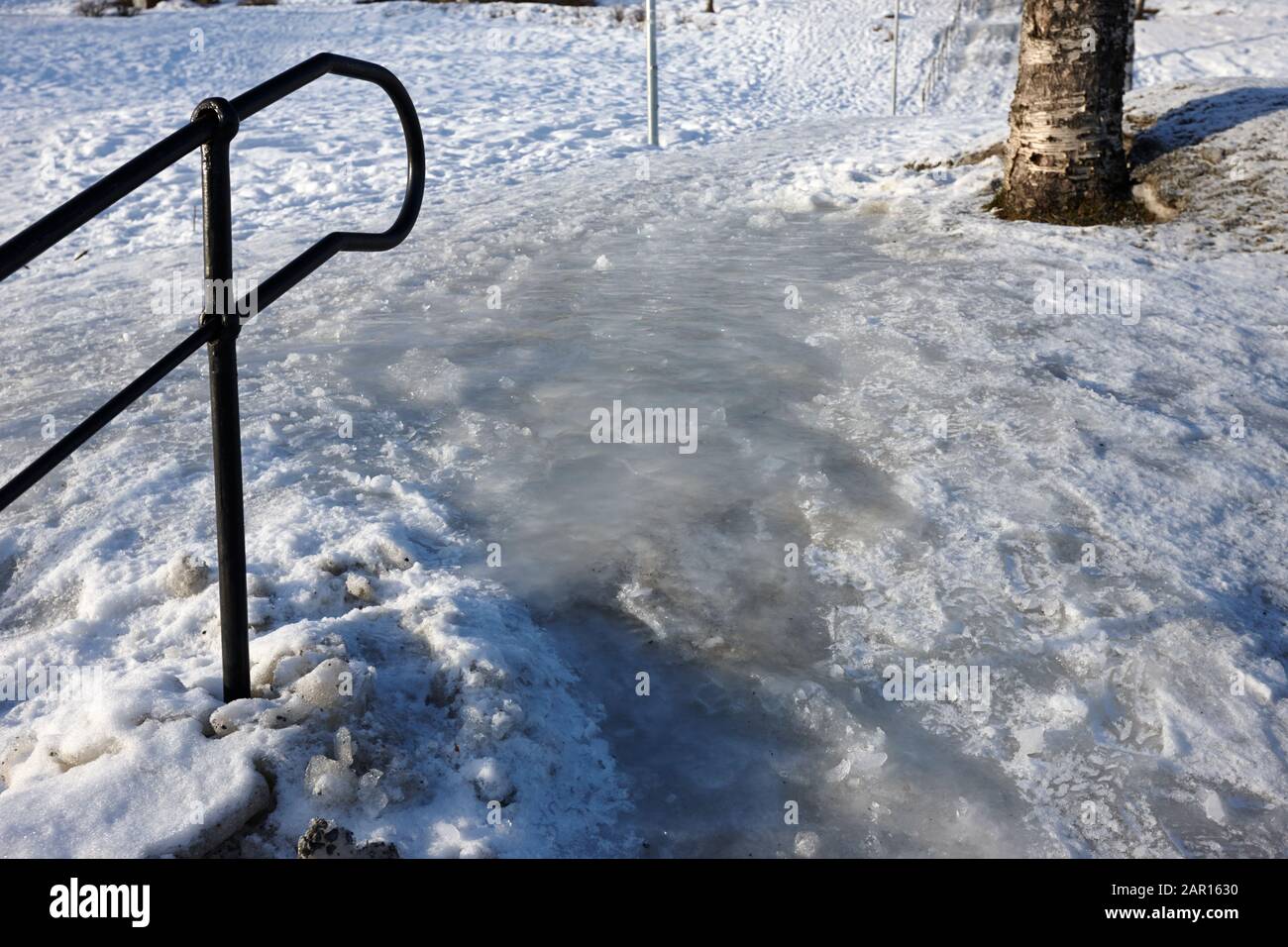Steps in pathway hi-res stock photography and images - Alamy