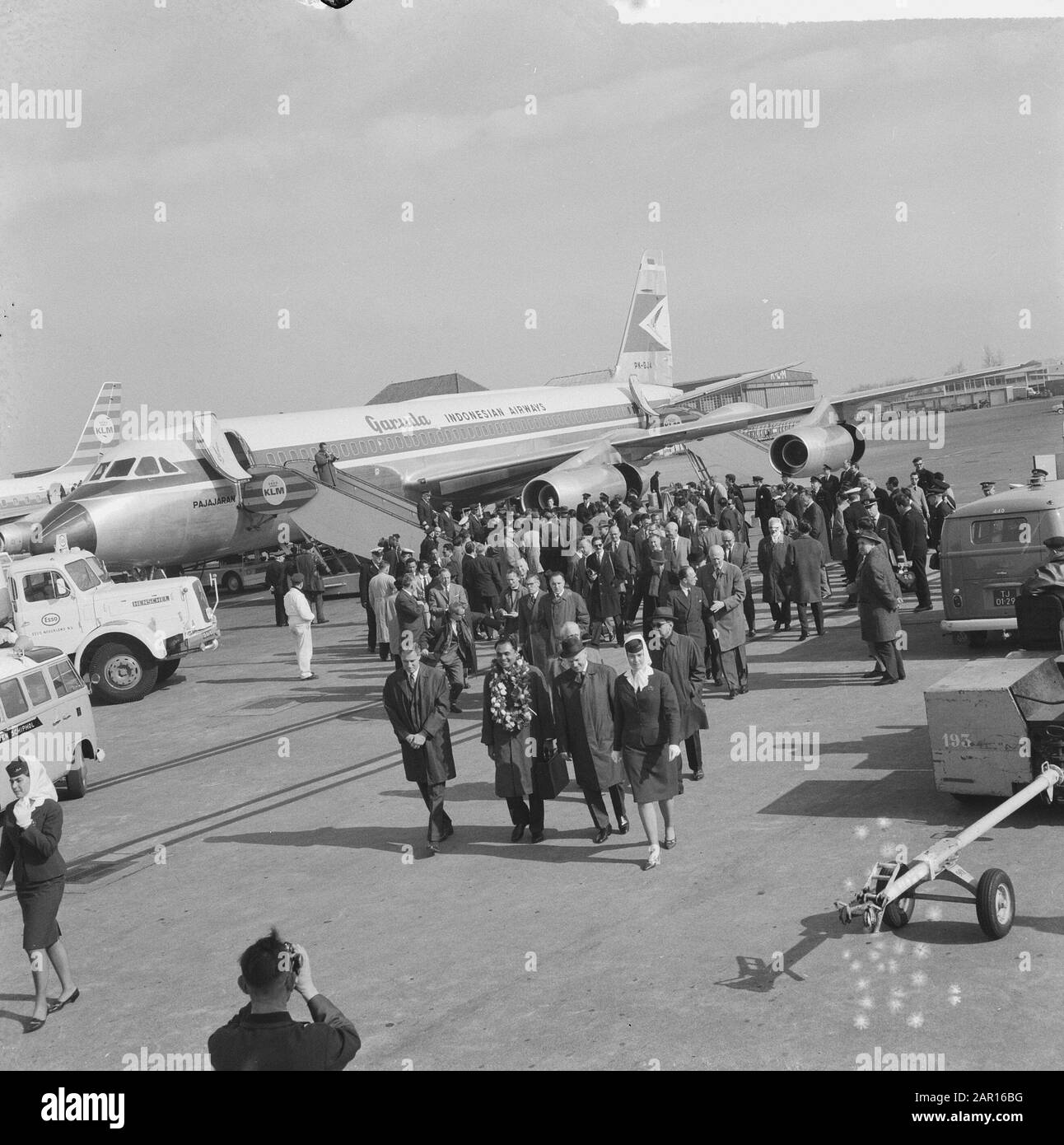 First garuda plane hi-res stock photography and images - Alamy
