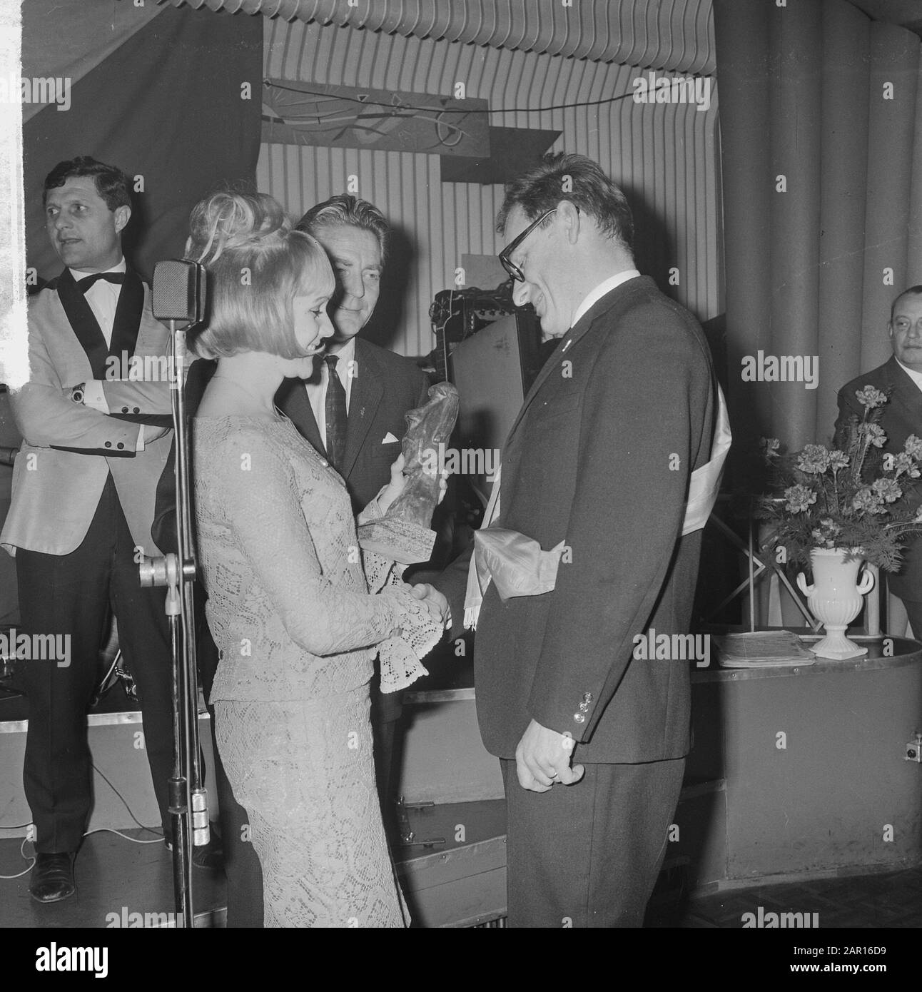 Awards coverage Black and White Stock Photos & Images - Alamy