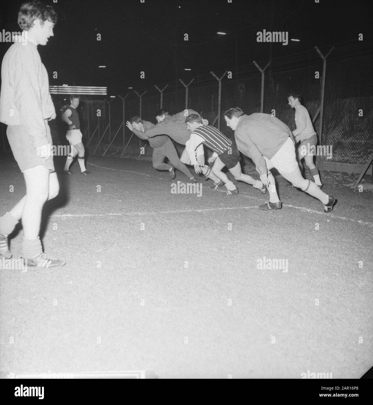 Northern irish football team trains hi-res stock photography and images ...