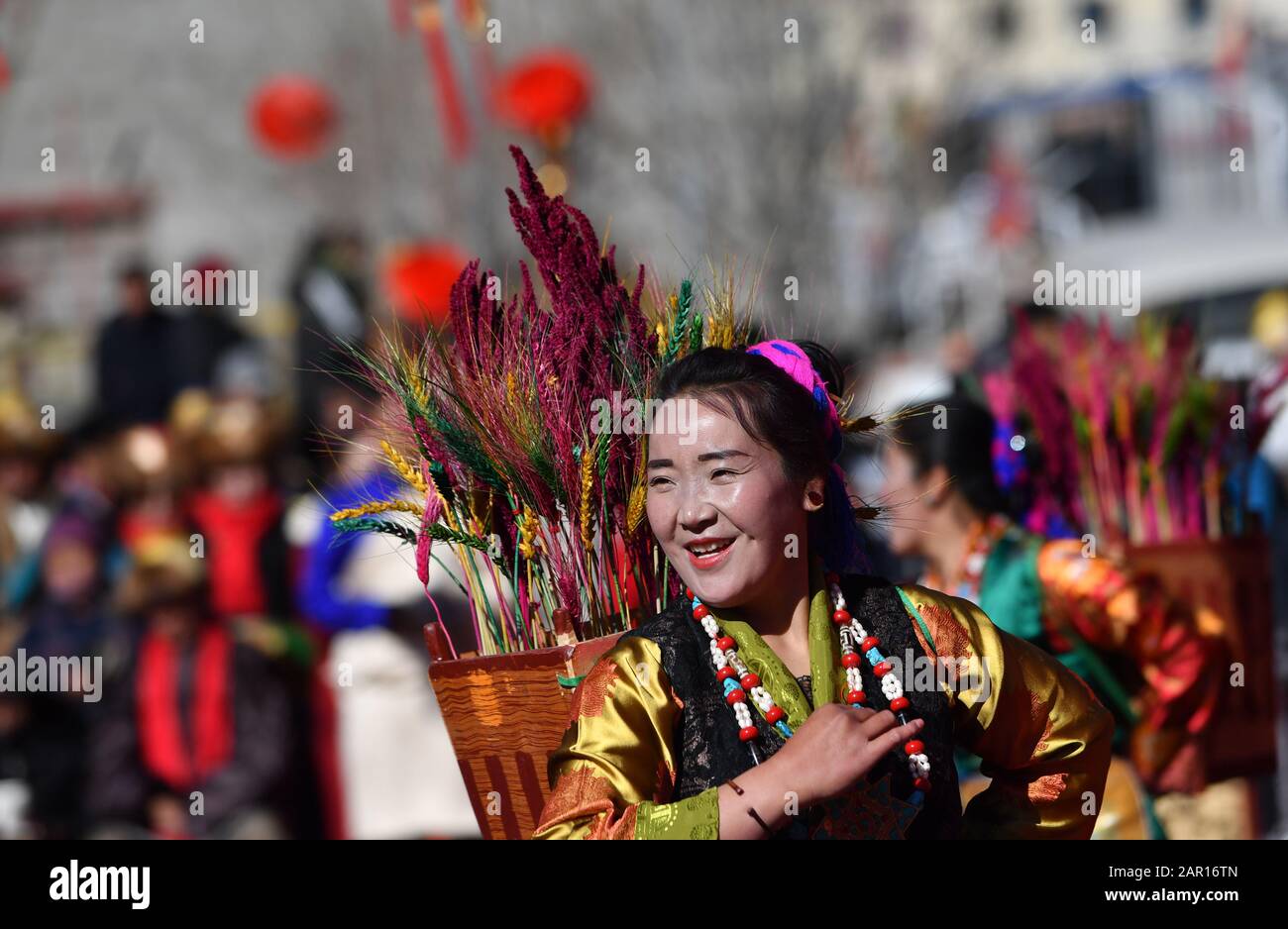 Altay, China's Xinjiang Uygur Autonomous Region. 25th Jan, 2020. Lhasa ...