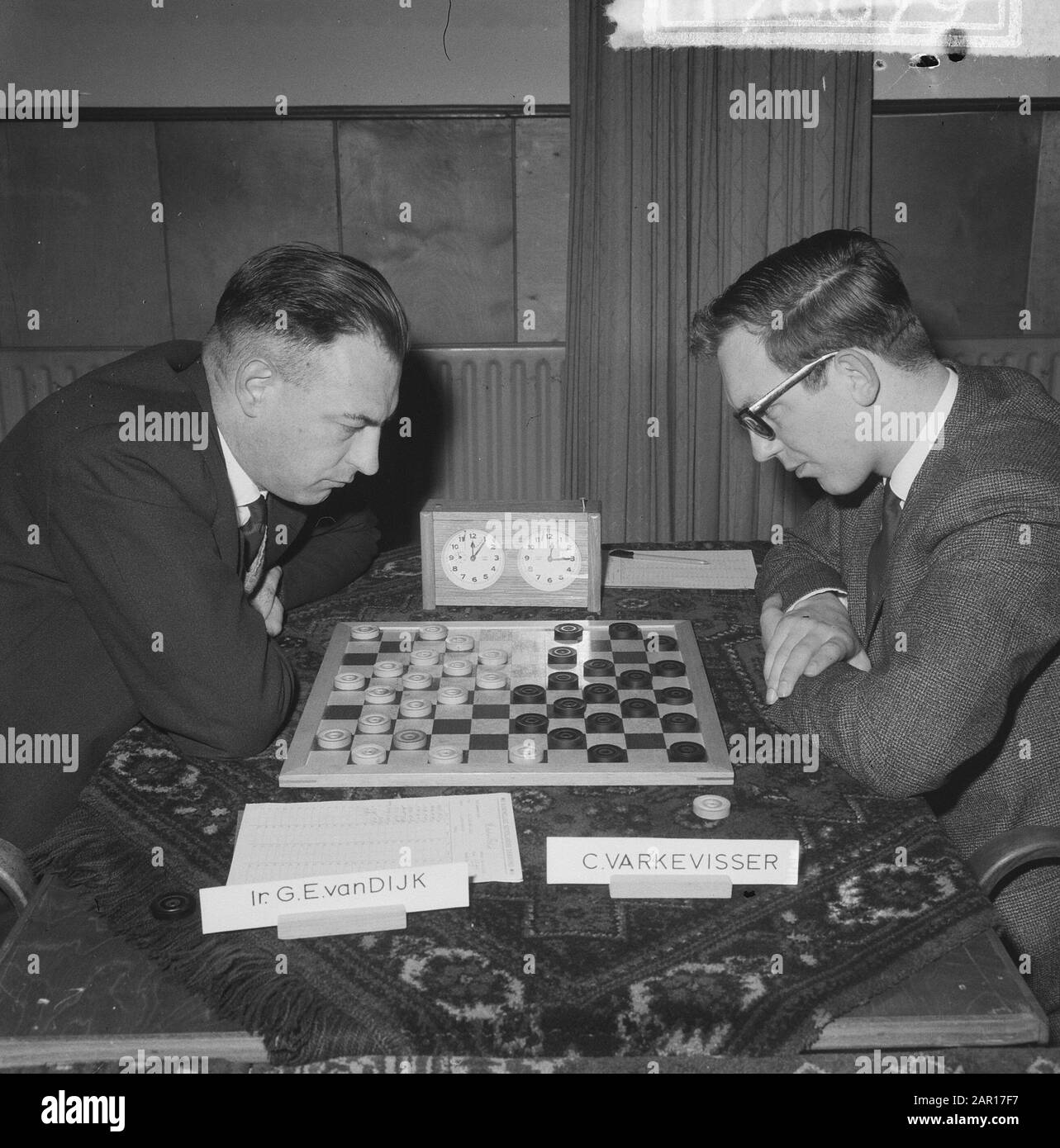 Personal checkers championship hi-res stock photography and images - Alamy