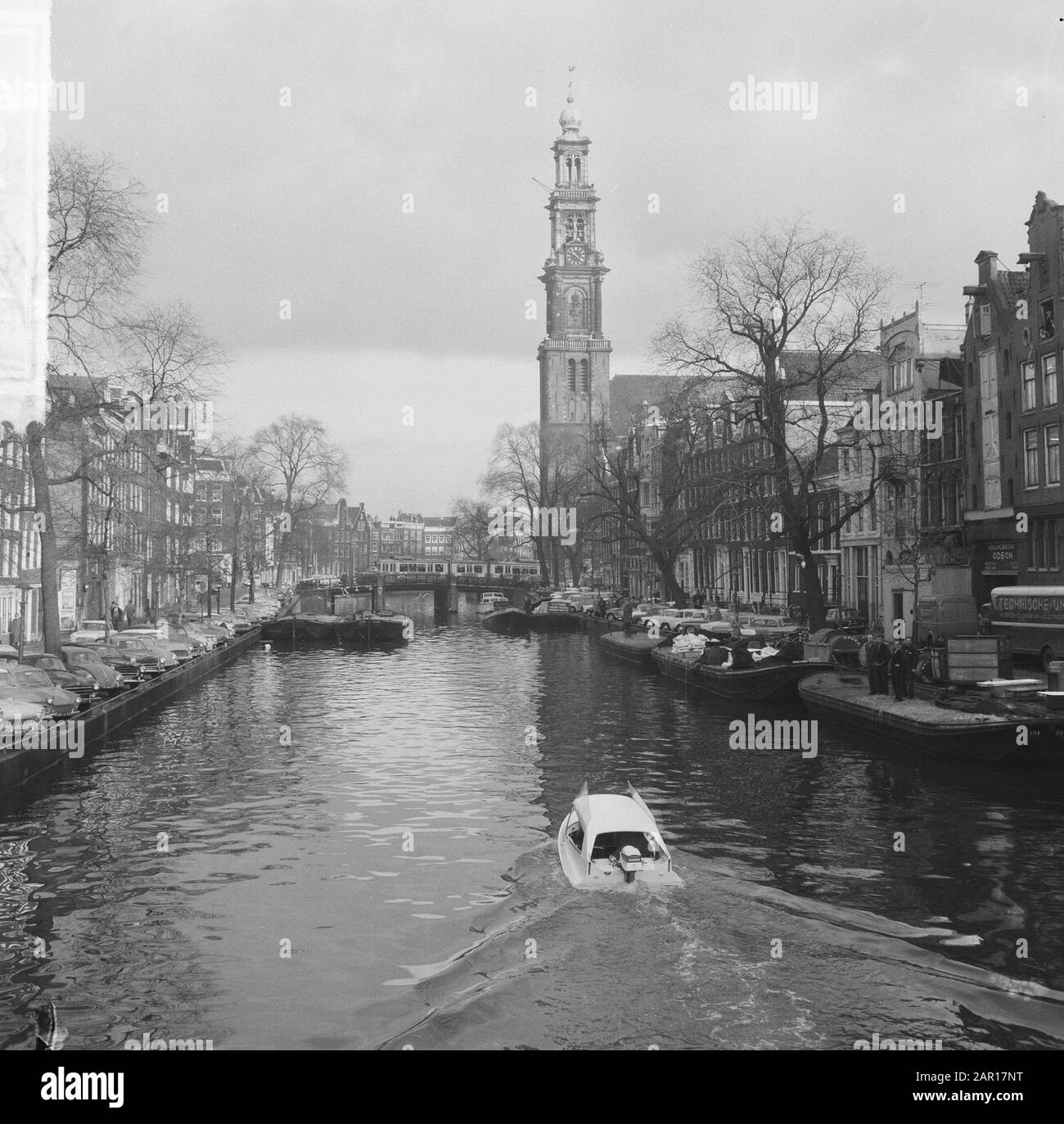 First canal car hi-res stock photography and images - Alamy