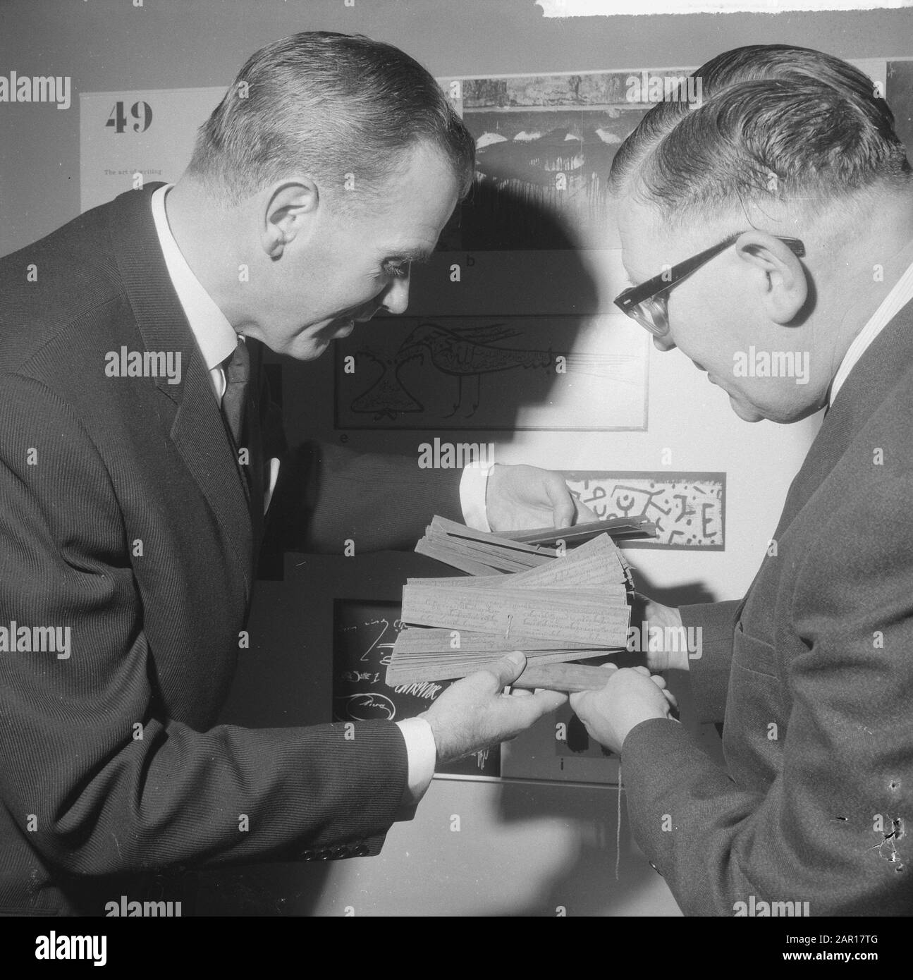 Writing techniques Black and White Stock Photos & Images - Alamy