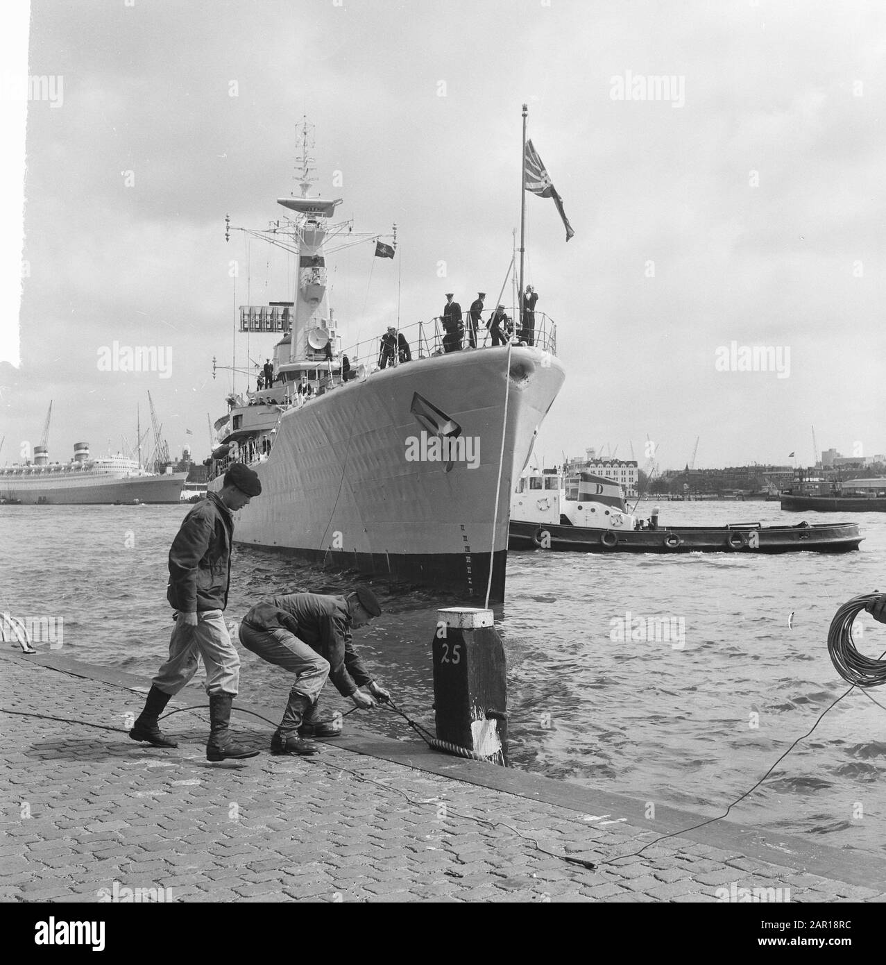 Rotterdam type Black and White Stock Photos & Images - Alamy