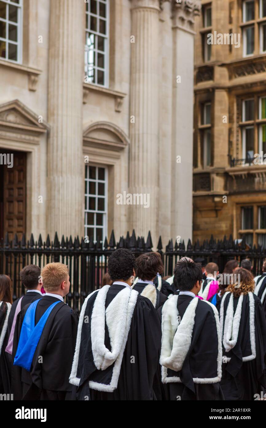 Cambridge university graduation hi-res stock photography and images - Alamy