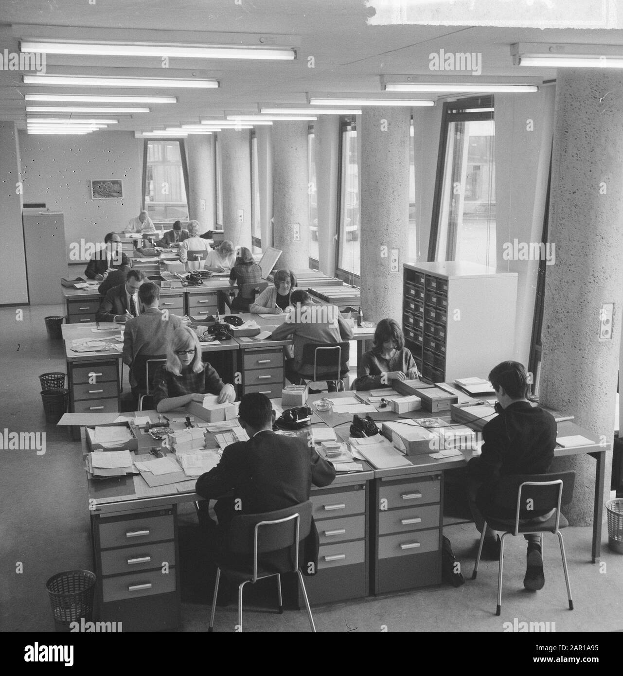 1960's office interior hi-res stock photography and images - Alamy