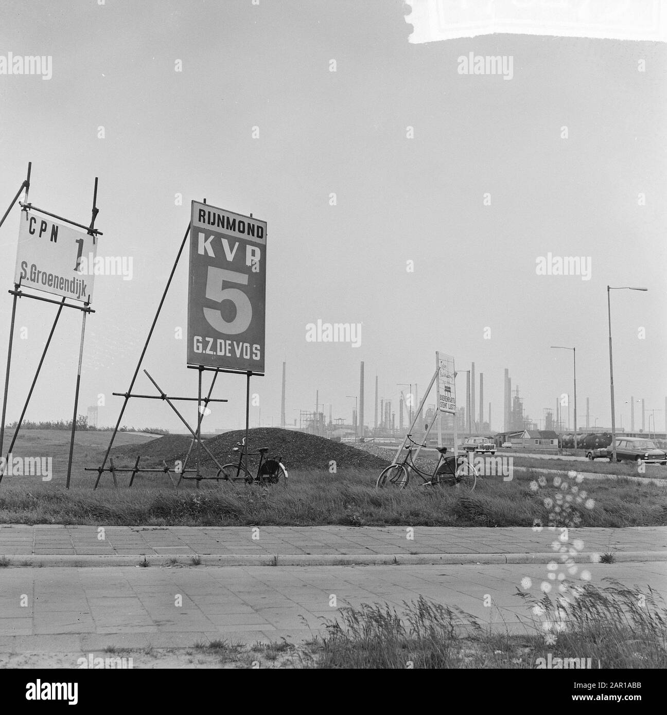 Rijnmondelections June 2, election signs in the Rhinmouth area Date ...
