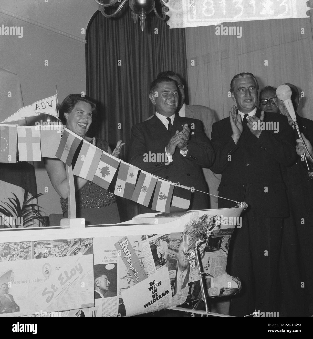 Update retirement plan hi-res stock photography and images - Alamy