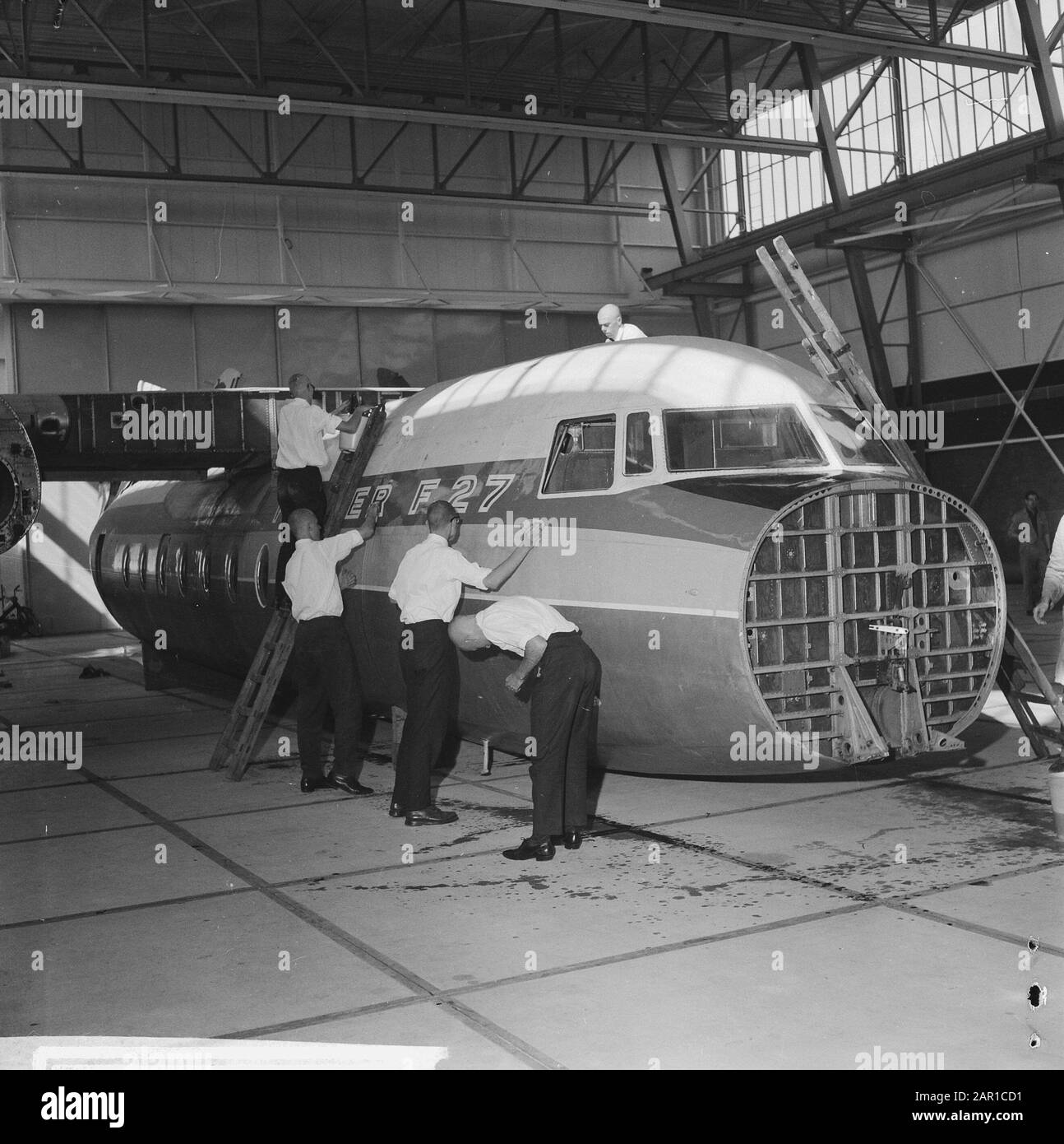 Aircraft cleaning Black and White Stock Photos & Images - Alamy