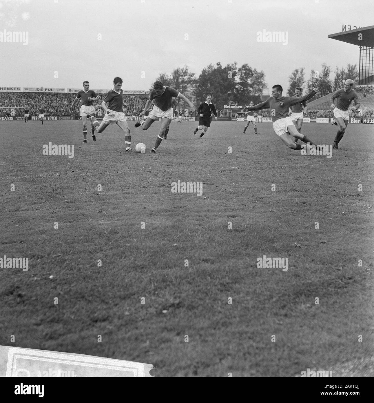 12 september 1965 hi-res stock photography and images - Alamy