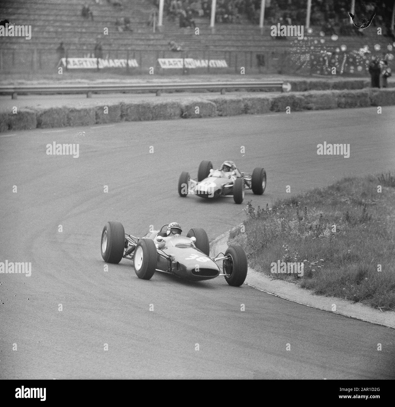 Training Zandvoort Grand Prix, Innes Ireland (38) and Mike Spence (8 ...