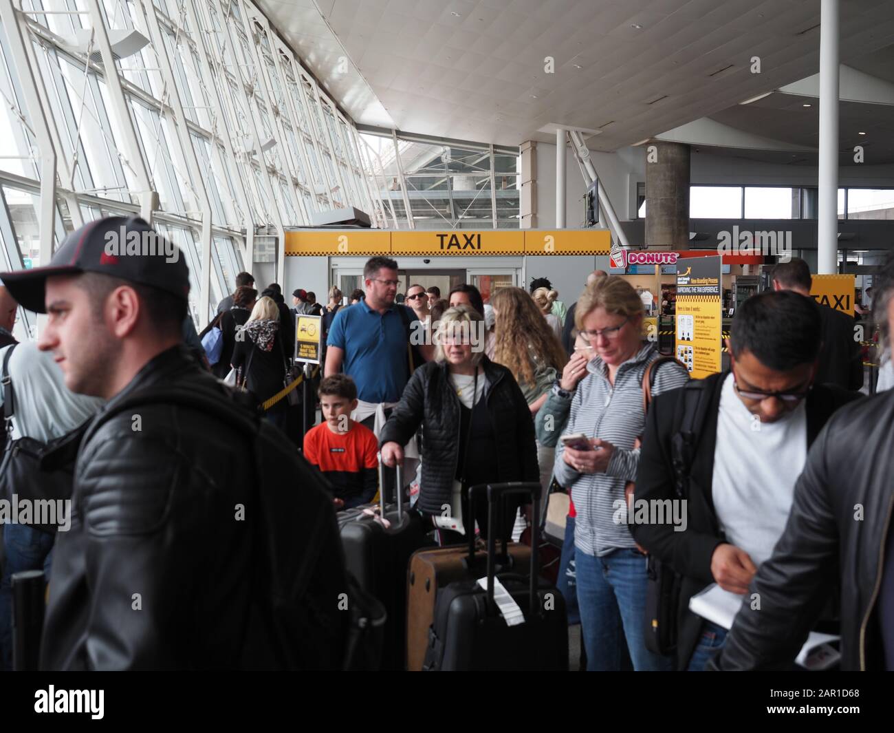 Jfk airport sign hi-res stock photography and images - Alamy