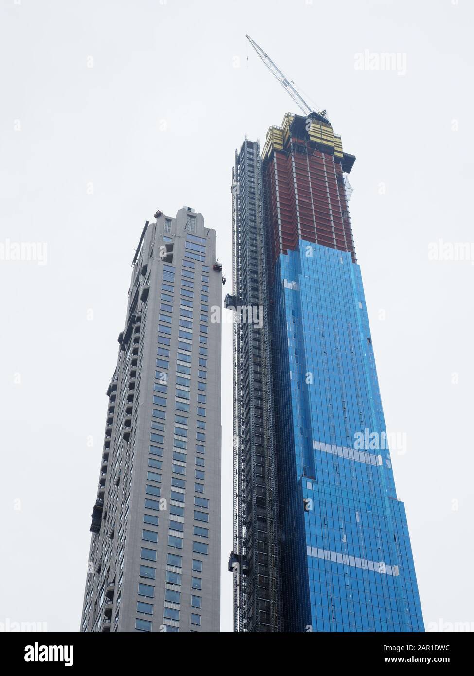 Skyscraper tower tall slim nyc hi-res stock photography and images - Alamy