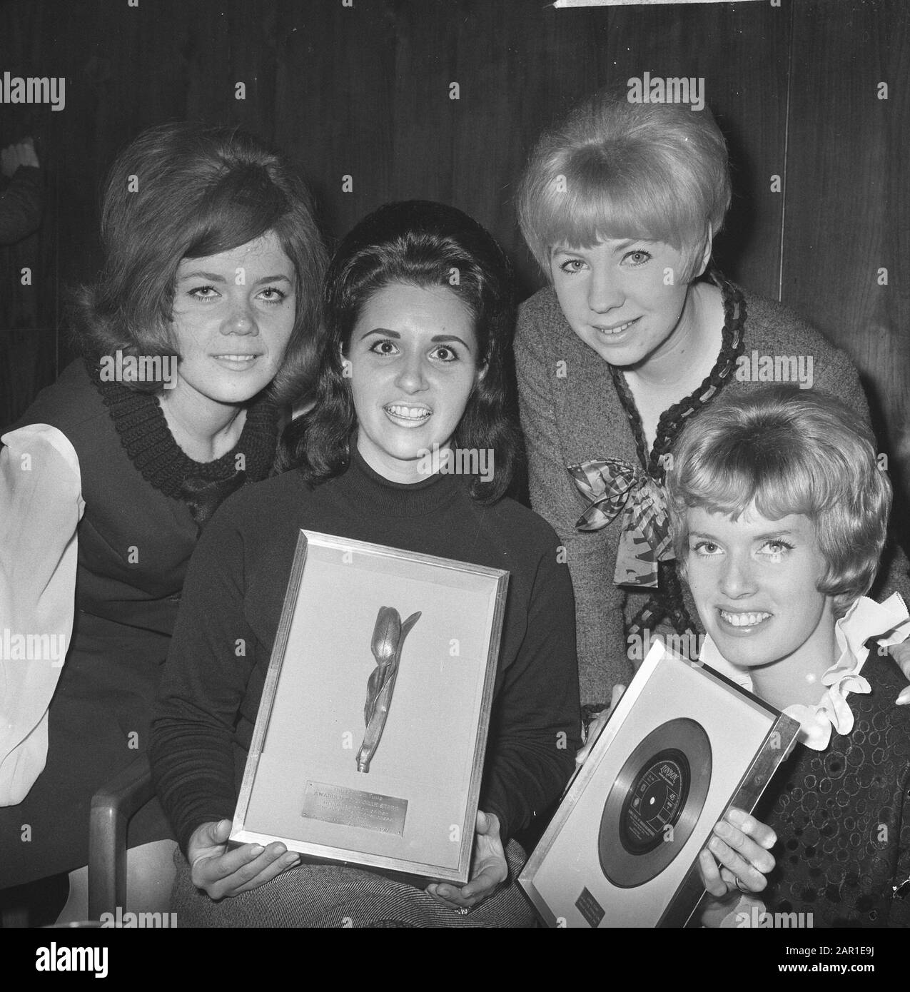 Lucille starr received golden plate hi-res stock photography and images ...