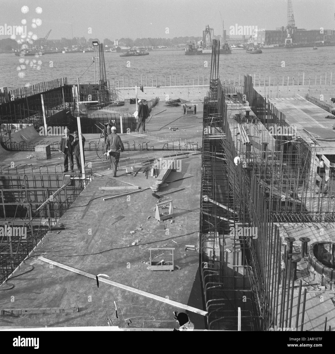 Caisson v hi-res stock photography and images - Alamy