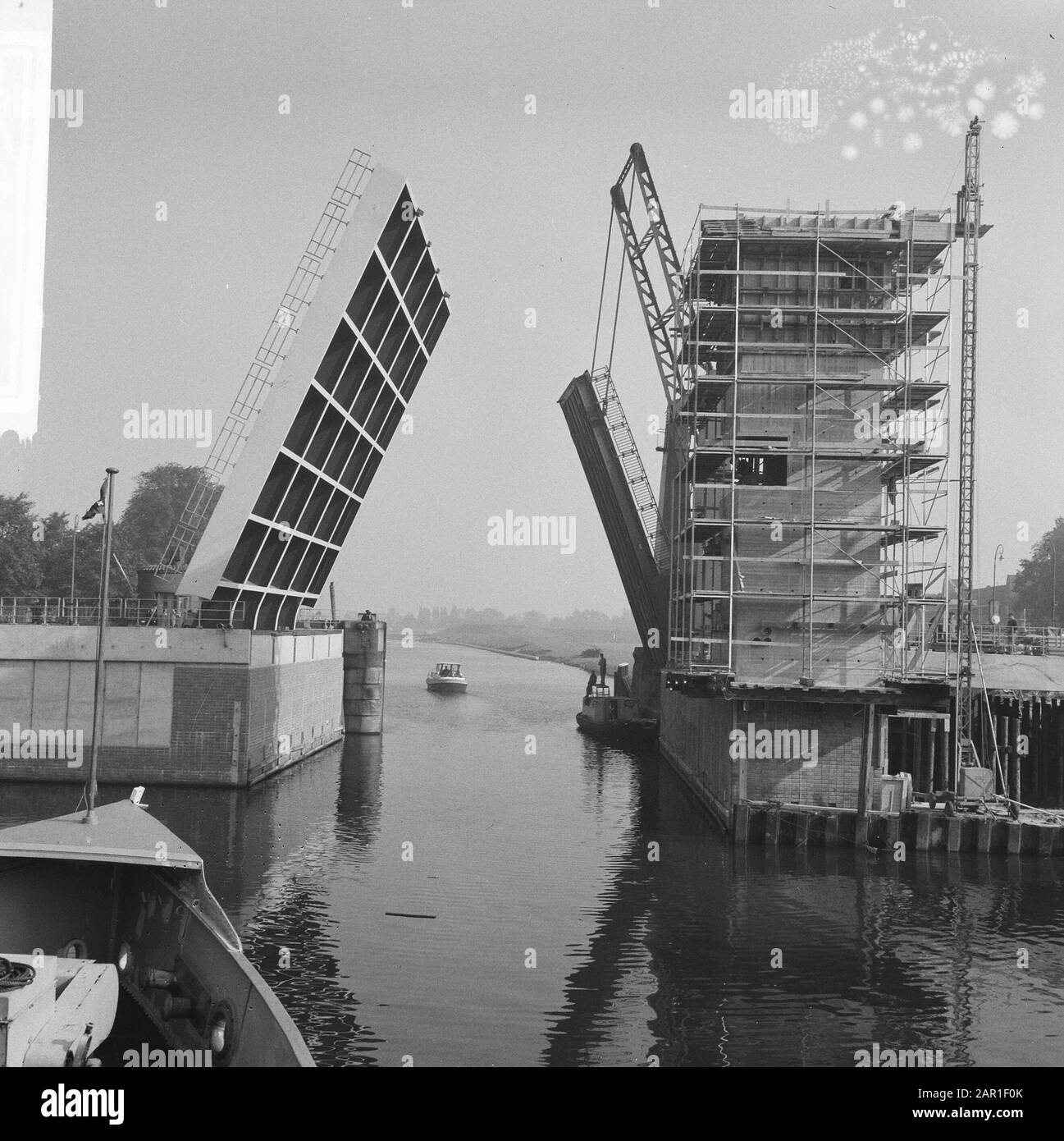 IJ-tunnel under construction, construction IJ tunnel Date: October 5 ...