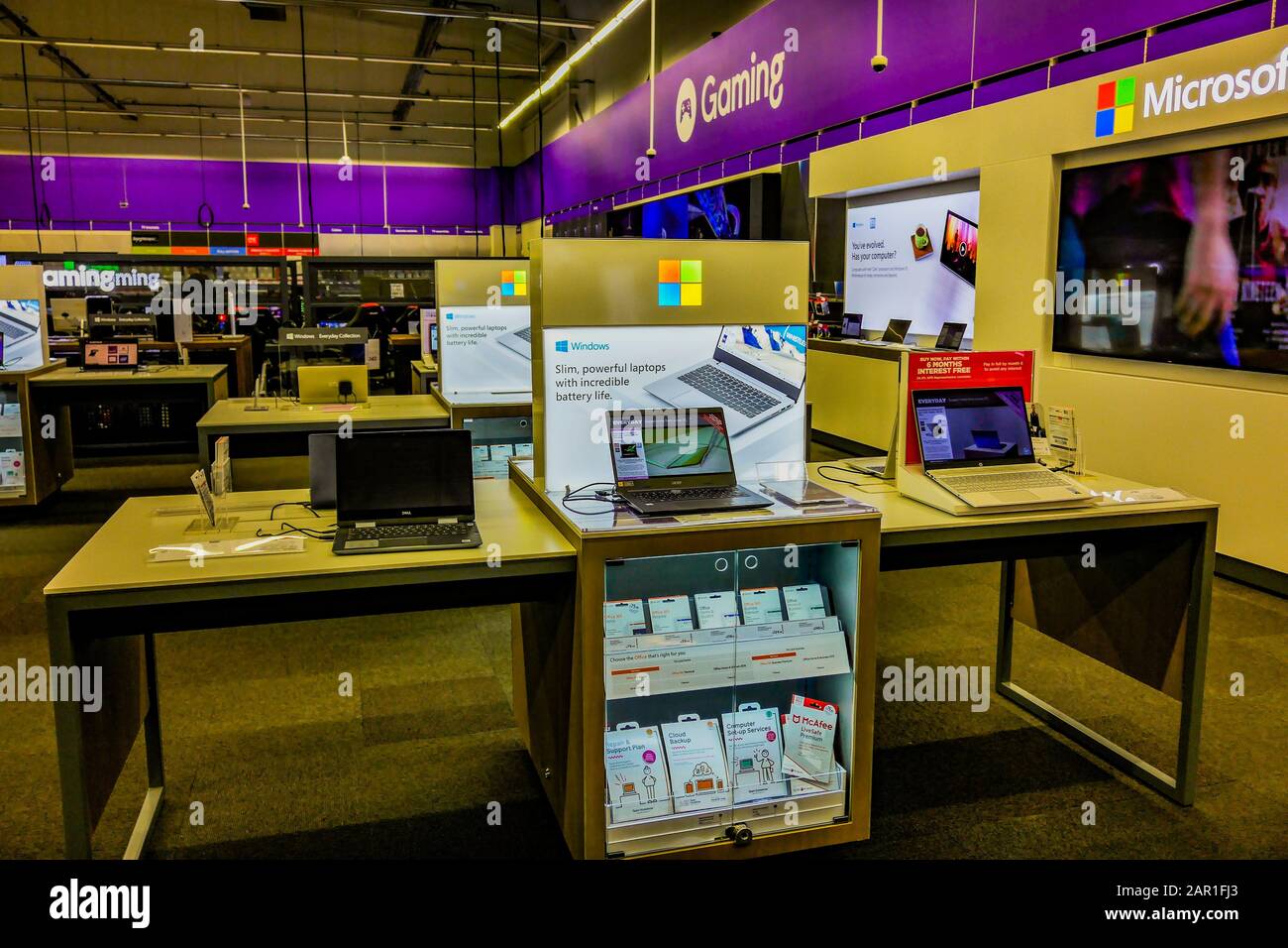 inside electrical retailer store Stock Photo - Alamy