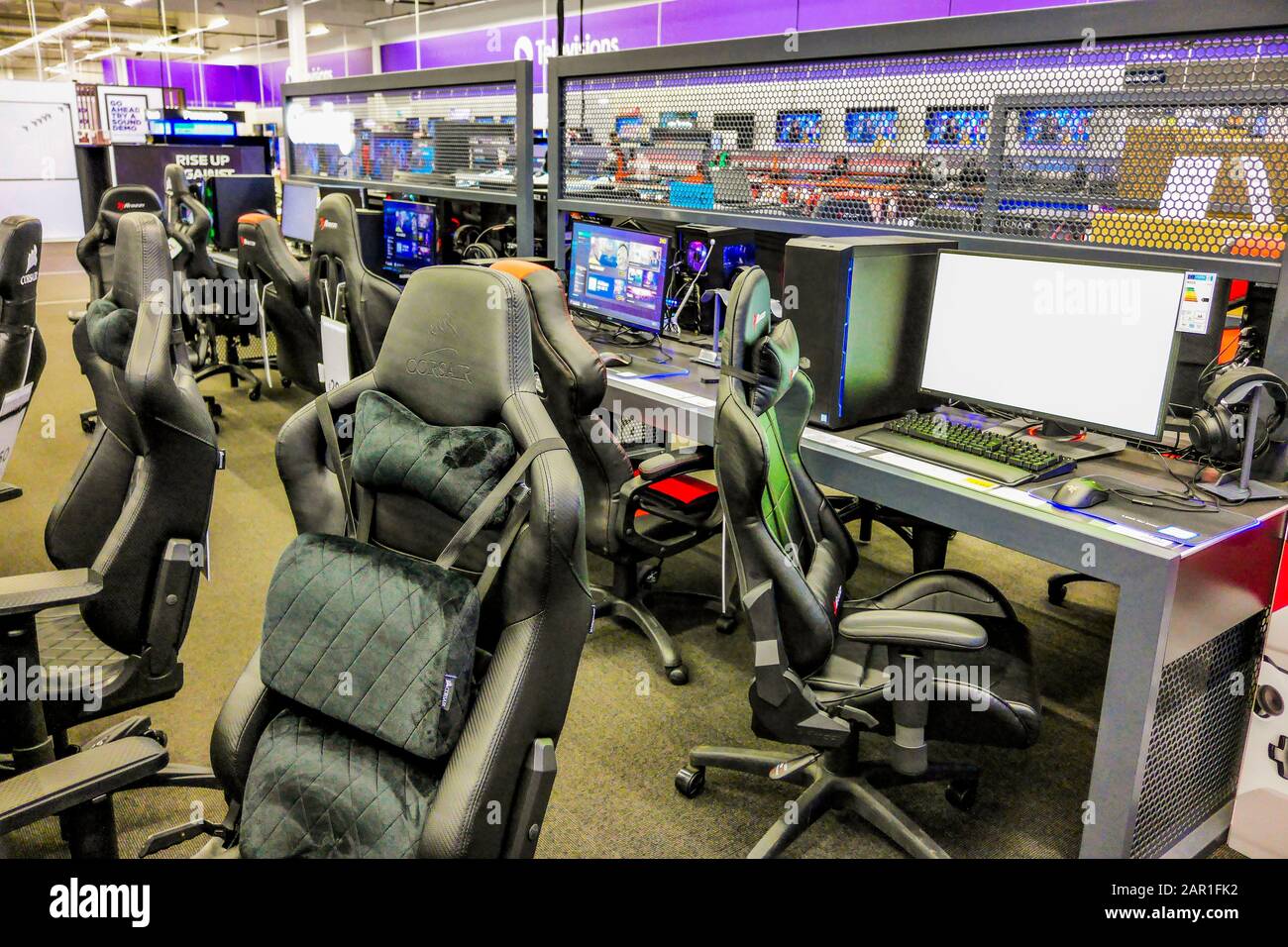 inside electrical retailer store Stock Photo - Alamy