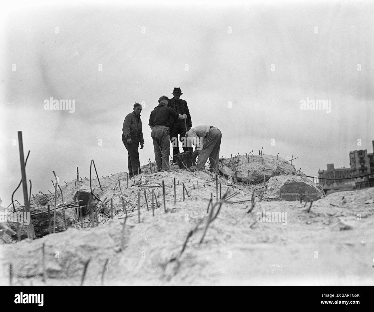 Scheveningen, demolition of bunkers and barriers Date: 1945 Location ...