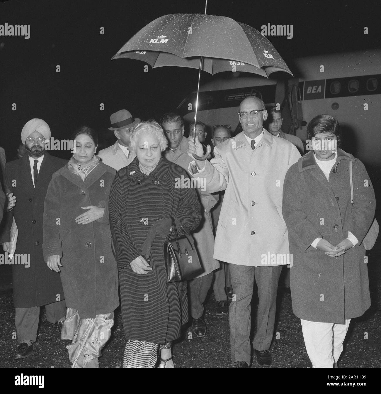 Mrs pandit vijaya lakshmi hi-res stock photography and images - Alamy