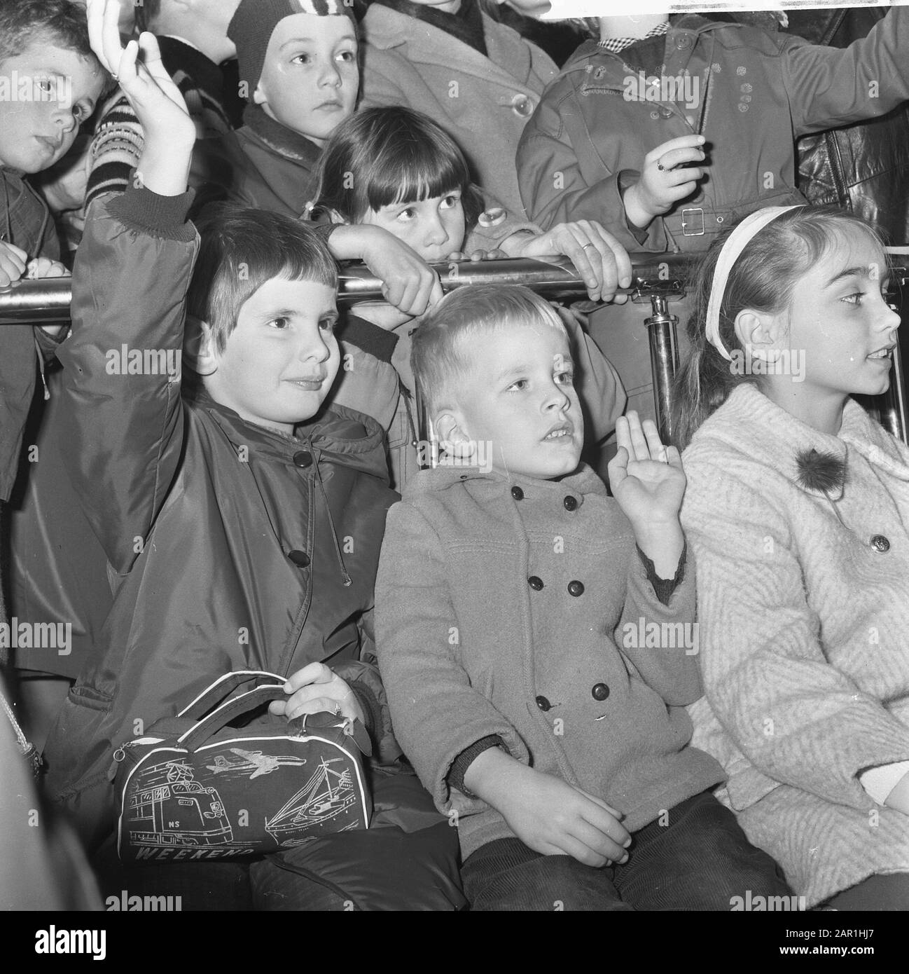 Children audience hi-res stock photography and images - Alamy