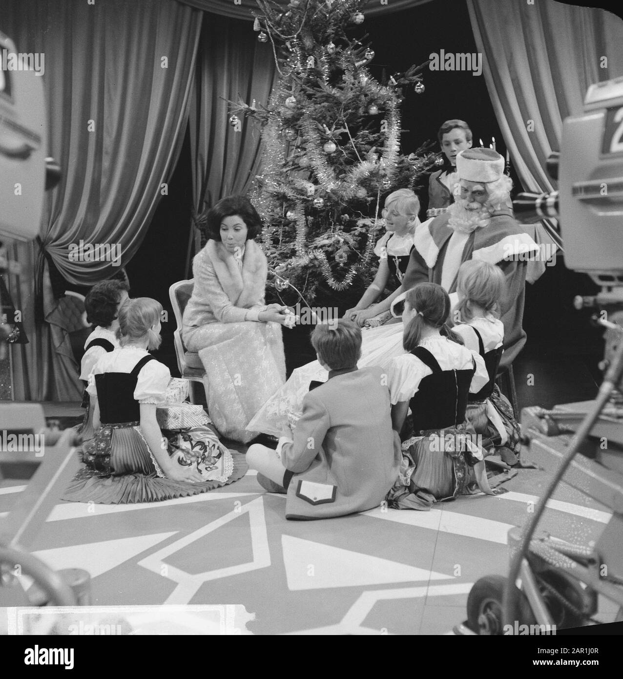 Musical programs hi-res stock photography and images - Alamy