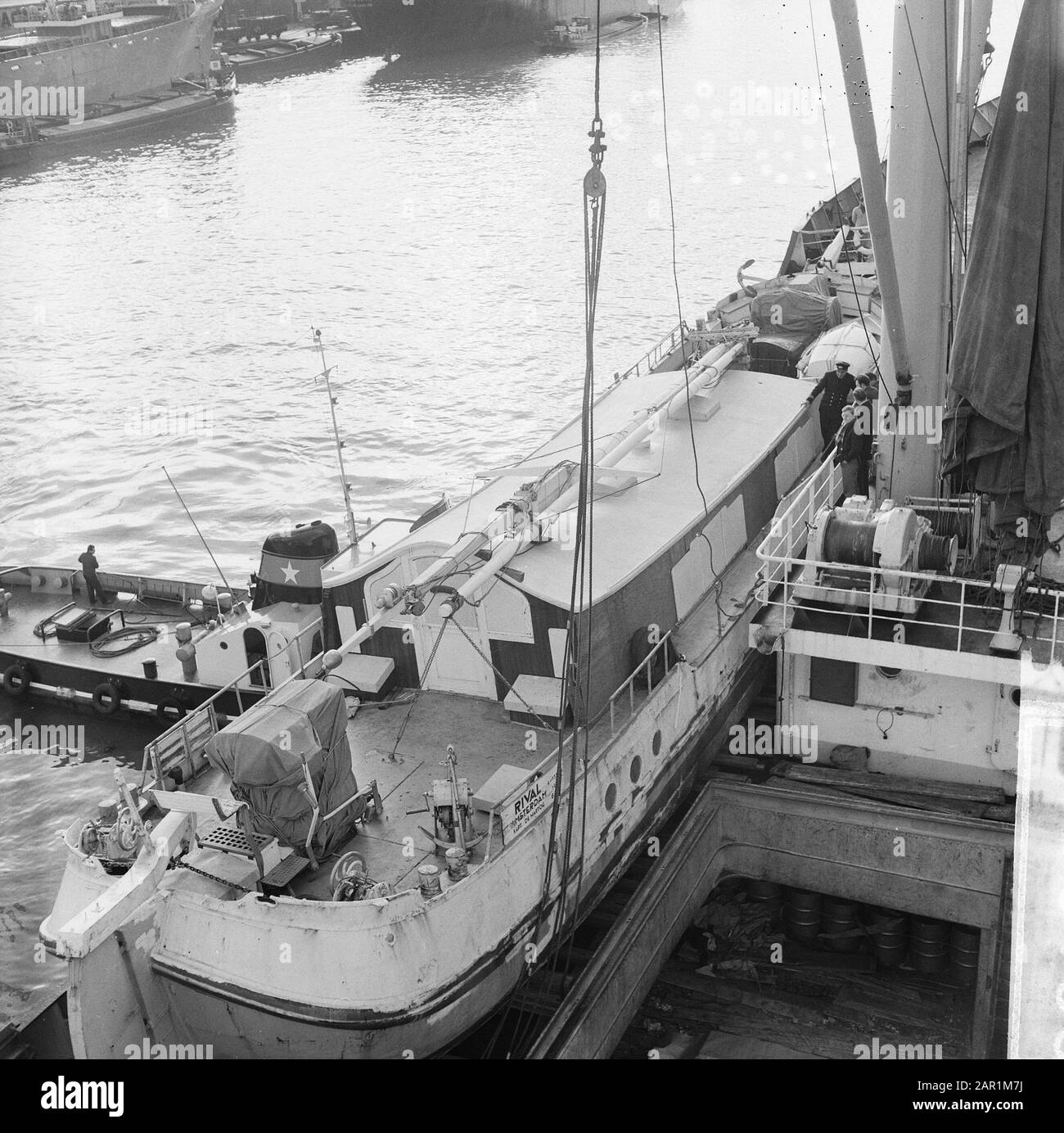 Merwehaven rotterdam Black and White Stock Photos & Images - Alamy