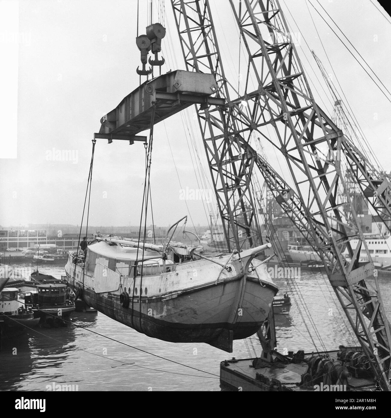 Merwehaven rotterdam Black and White Stock Photos & Images - Alamy